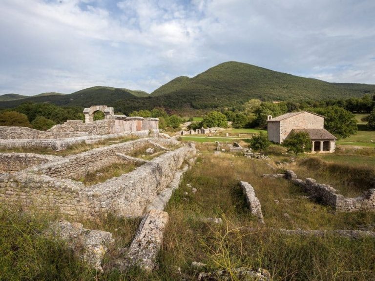 Carsulae visita al Parco Archeologico | Travel hub